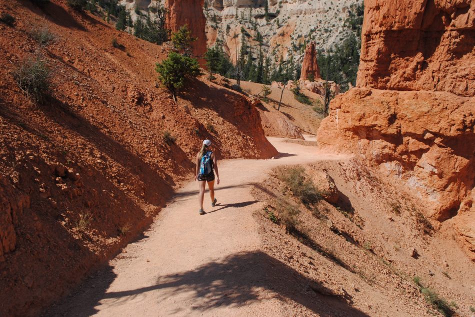 Peek-a-Boo Loop, Bryce Canyon – MEG HIKES